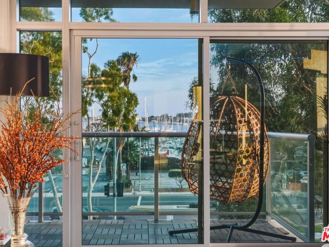 13700 Marina Pointe Drive 305