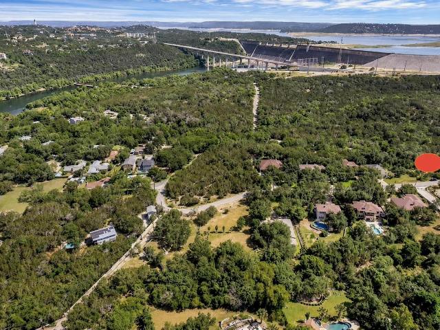 13700 Montview Dr