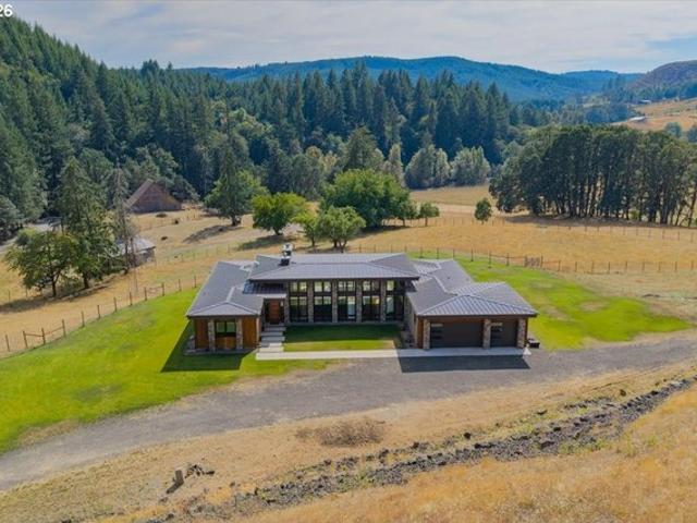 13700 SW East Creek Rd, Willamina, OR 97396