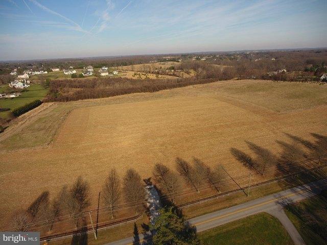13701 Blenheim Rd, Phoenix, MD 21131