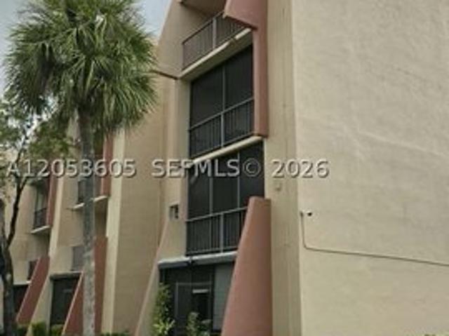 13707 Kendale Lakes Cir Ph 11, Miami, FL 33183