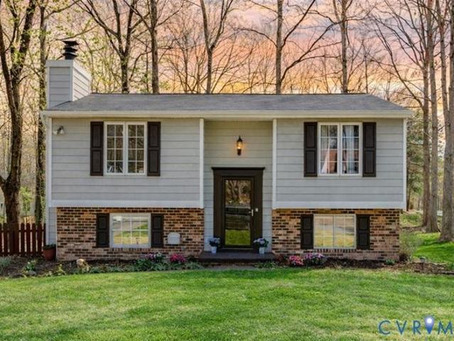 13707 Sutters Mill Cir, Midlothian, VA 23112