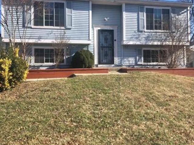 13704 Cabells Mill Dr, Centreville, VA 20120