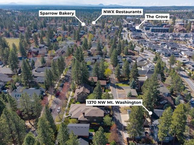 1370 NW MT Washington Dr, Bend, OR 97703