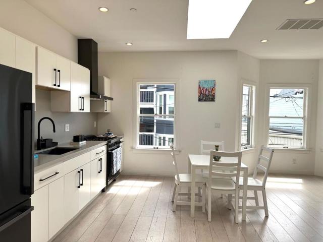 1370 Natoma