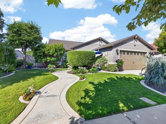 1370 Chestnut Hill Dr, Manteca, CA 95336