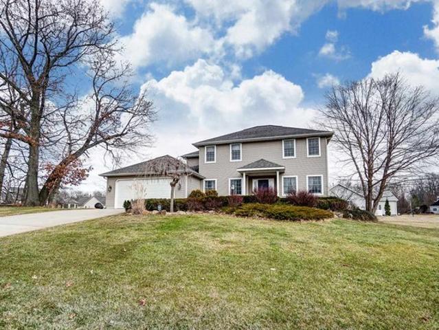 1370 E Legacy Ln, Winona Lake, IN 46590
