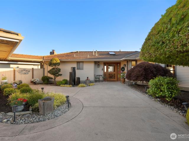 1370 th Avenue W