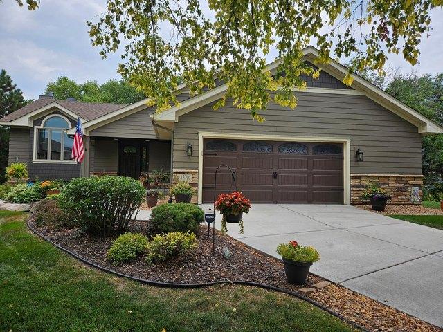 1370 th Pl N, Plymouth, MN 55446