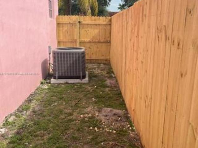 1370 131st St NW, North Miami, FL 33167