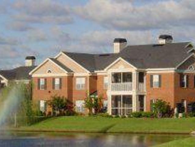 $1370 / 3br LUXURY LIVING AT ST. JOHNS TOWNCENTER, MUST SEE garage included Towncenter