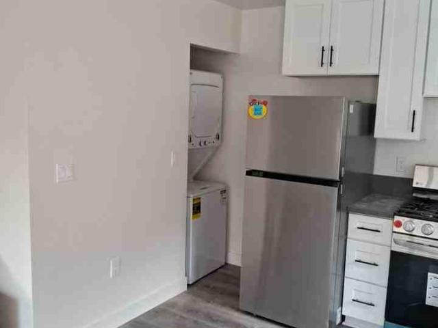 1370A 2 Bedroom Apartment for Rent at 1370 San Juan St, Tustin, CA 92780 Tustin