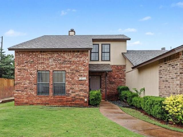 13711 E Crossing Way, Edmond, OK 73013