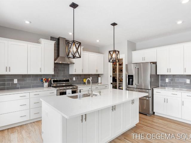 13711 Harrington Landing