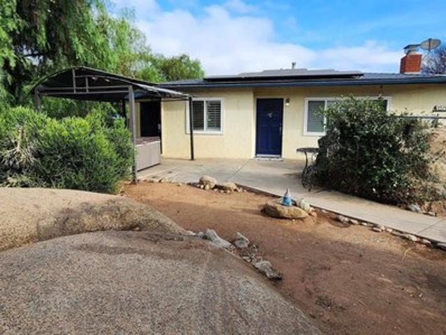 13712 Ridge Hill Rd, El Cajon, CA 92021