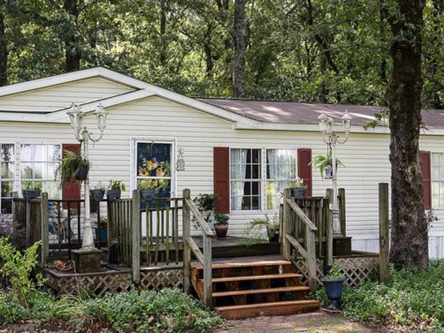 13717 Terry Ln, Ward, AR 72176