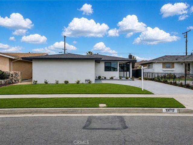 13717 Casimir Ave, Gardena, CA 90249