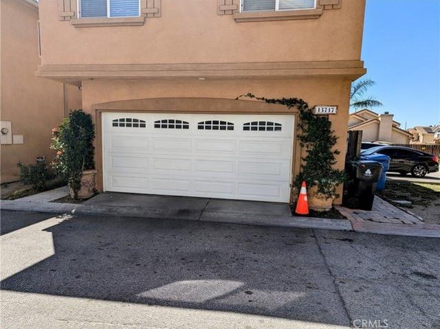 13717 Deane Ln, Sylmar, CA 91342