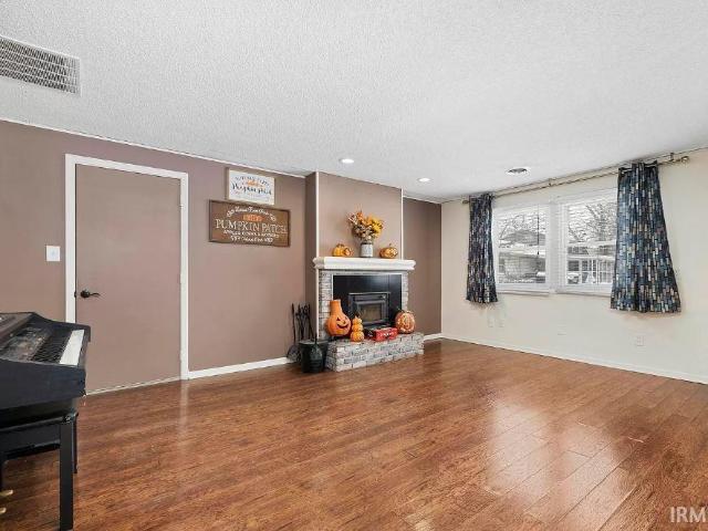 13717 Ridgeview Court