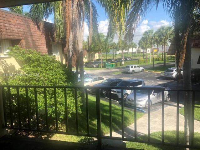 13714 90th Ave SW #28 H, Miami, FL 33176
