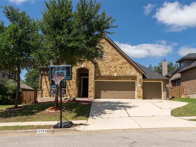 13714 Mesa Verde Dr