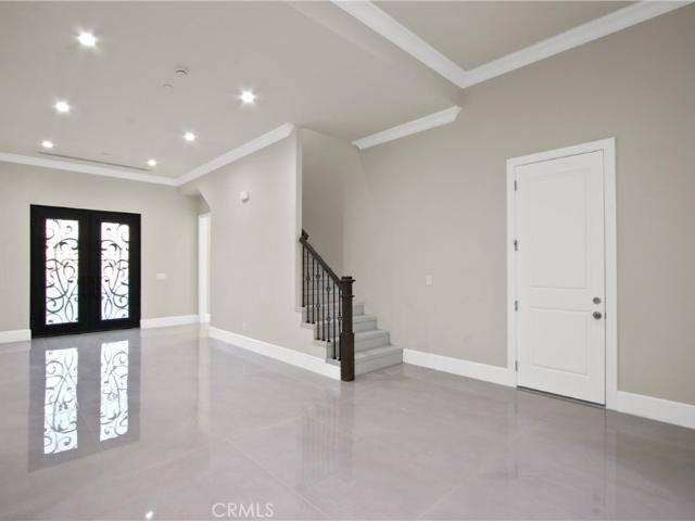 13715 Copley