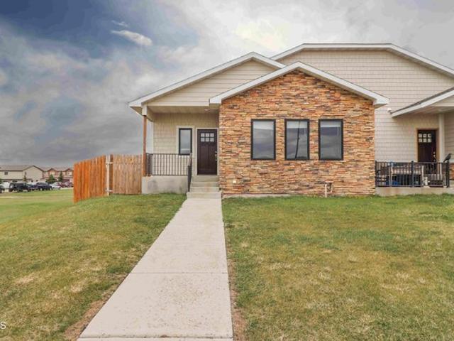 13719 Karen St, Williston, ND 58801