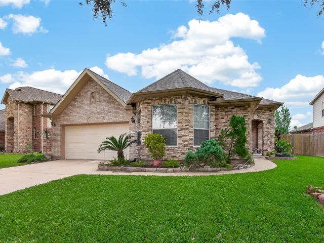 13719 Saxony Drive