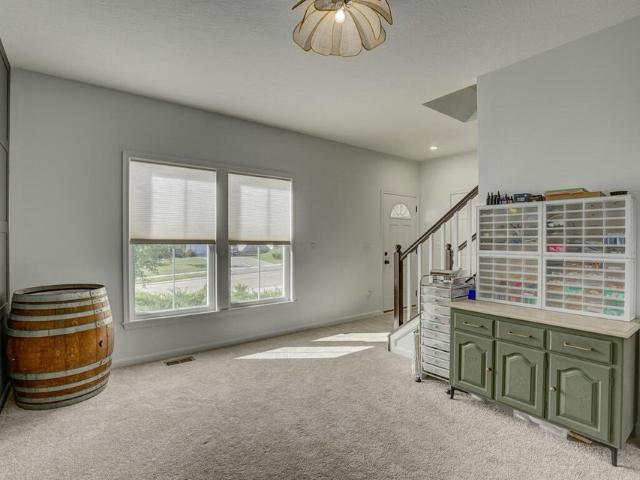 1371 Meadowcrest Circle