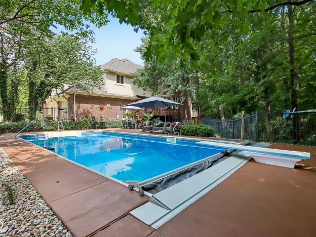 1371 Bur Oak Court