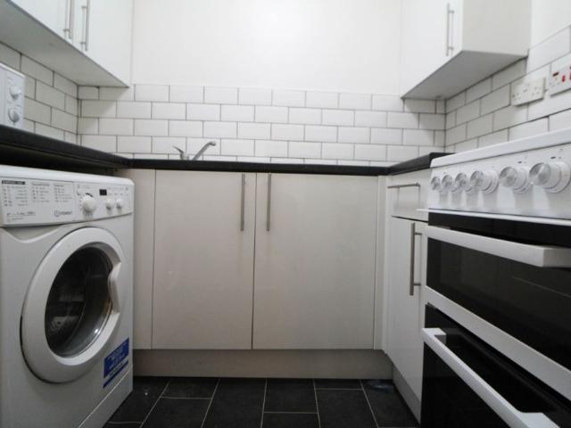 1371 Dumbarton Rd