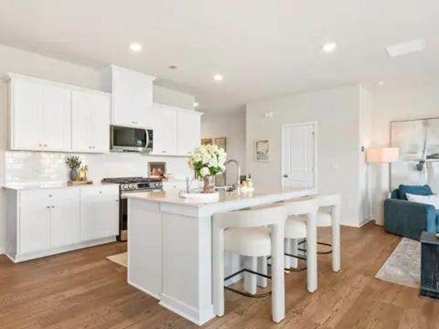 1371 Farmers Loop Lot 19
