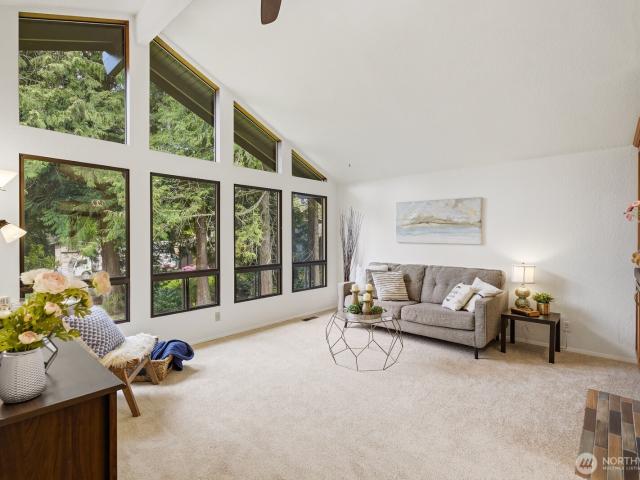 1371 th Avenue W