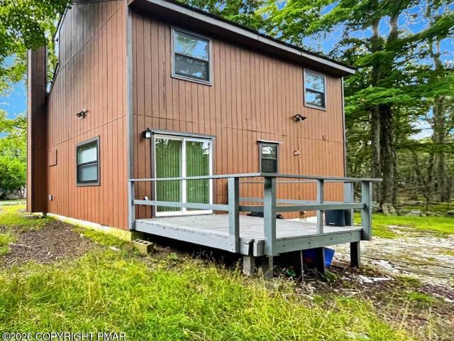 1371 Winding Way
