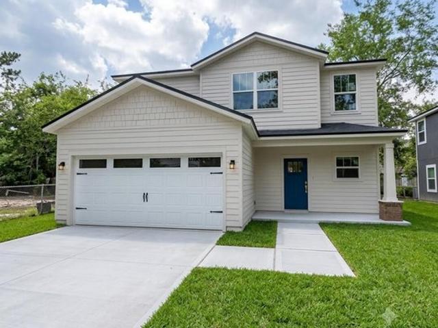 13723 Coral Dr, Jacksonville, FL 32224