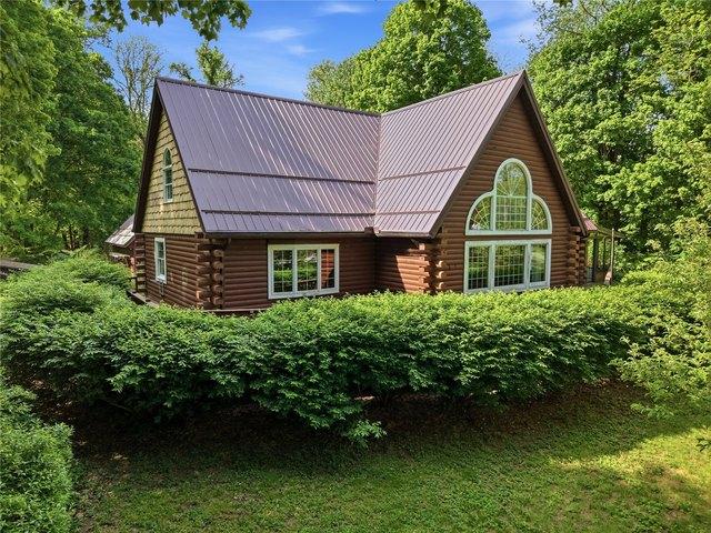 13723 Old Lake Rd, East Springfield, PA 16411
