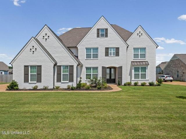 13720 Landry Ln, Olive Branch, MS 38654