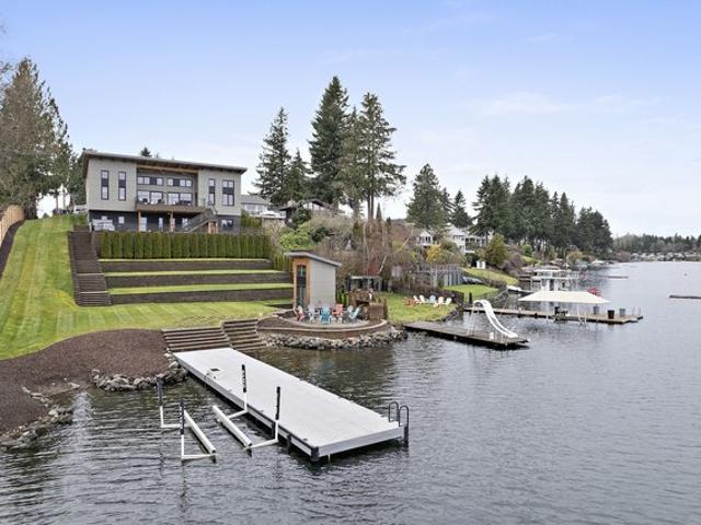 13720 SE 266th St, Kent, WA 98042