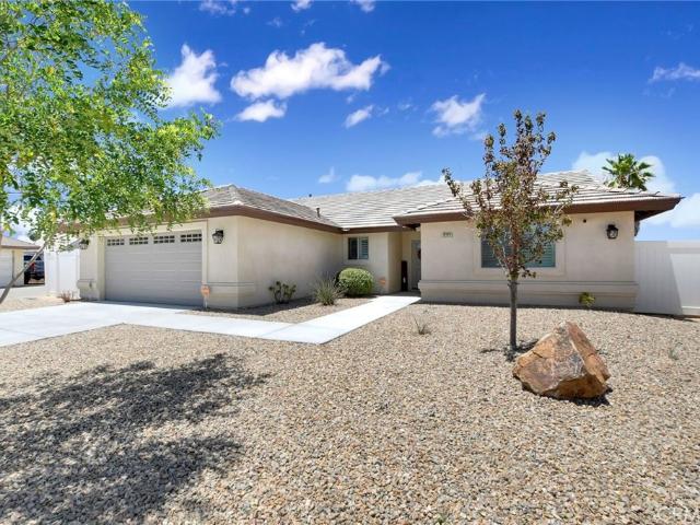 13722 Greenwood