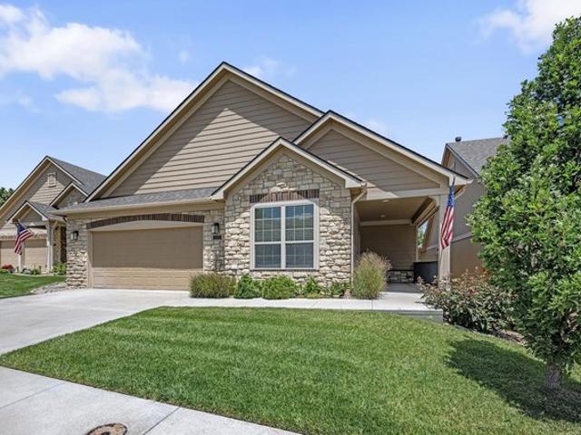 13724 W Montecito Ln, Wichita, KS 67235