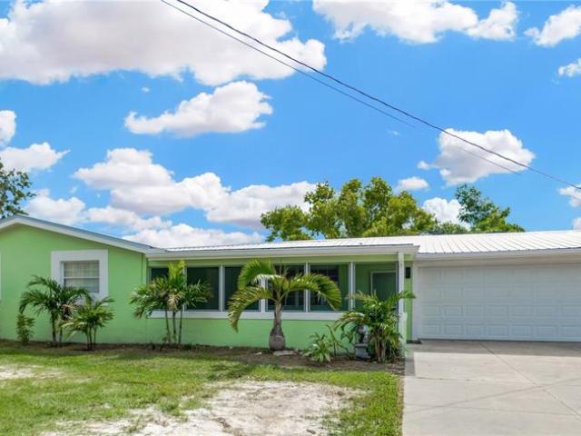 13724 Cox Ave, Hudson, FL 34667 | MLS #TB8494