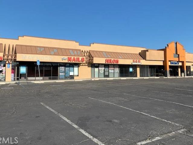 13728 Hesperia Road 6