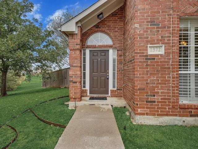 1372 Mae Drive