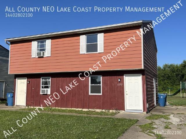 1372 Massachusetts Ave, 2 beds, 1 full bath