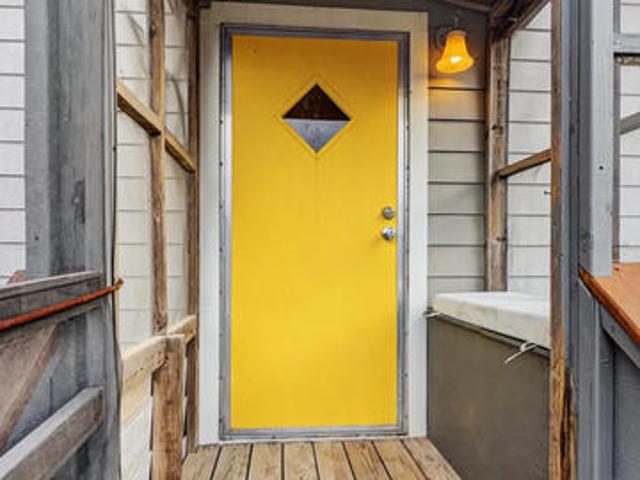 1372 N Lakeshore