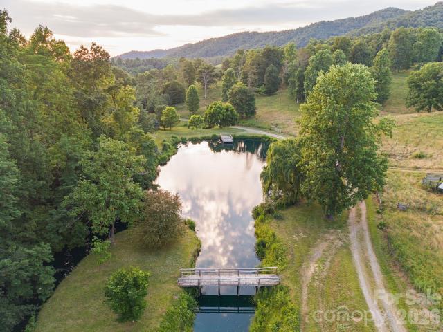 1372 Barnardsville Highway