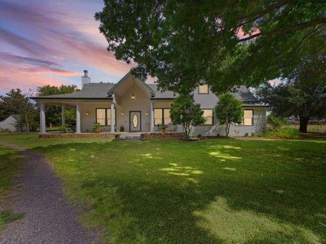 1372 Greathouse Rd, Waxahachie, TX 75167
