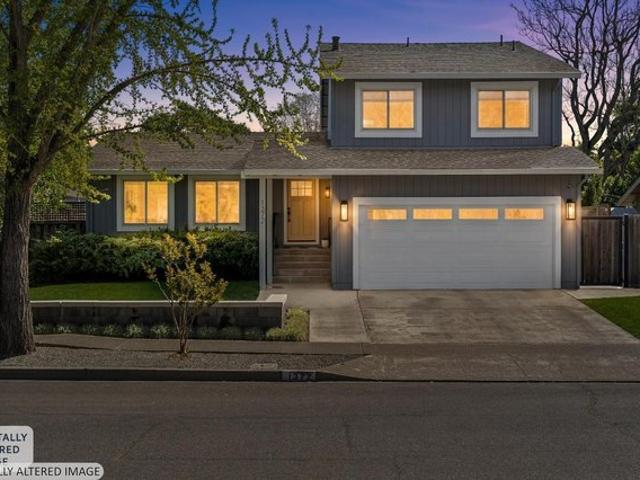 1372 Larkin Dr, Sonoma, CA 95476