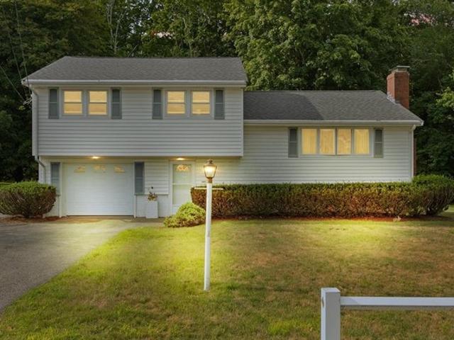 1372 Pleasant St, Brockton, MA 02301