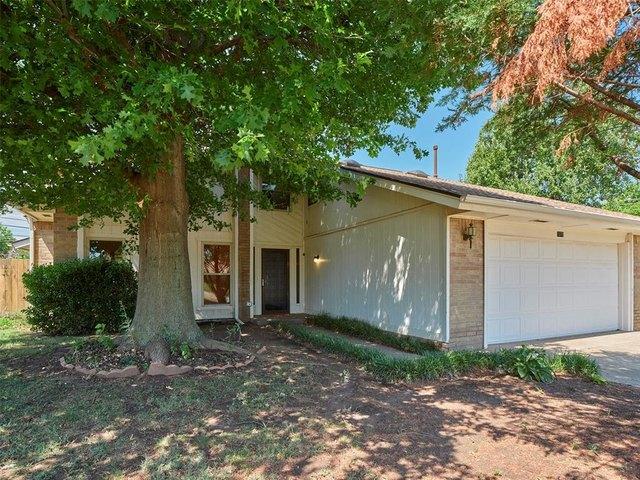 1372 W Cedarbrook Ln, Moore, OK 73170